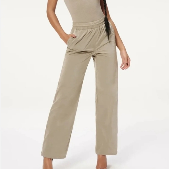 Good American | Pants & Jumpsuits | Nwt Good American Wide Leg Nylon ...